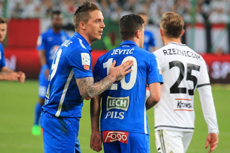 Fotbollsmatch redaktionell foto. Bild av polen, fotbollsspelare - 58285035