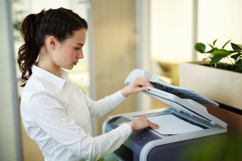 Fotocopia imagen de archivo. Imagen de funcionamiento - 101797247