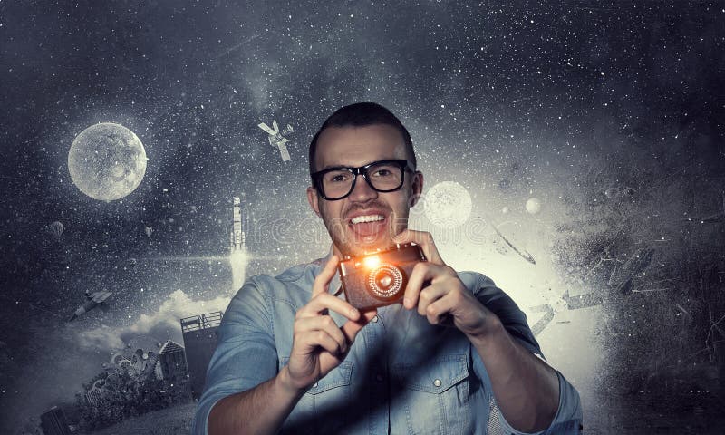 Fotografia come hobby immagine stock. Immagine di giovane - 105204267