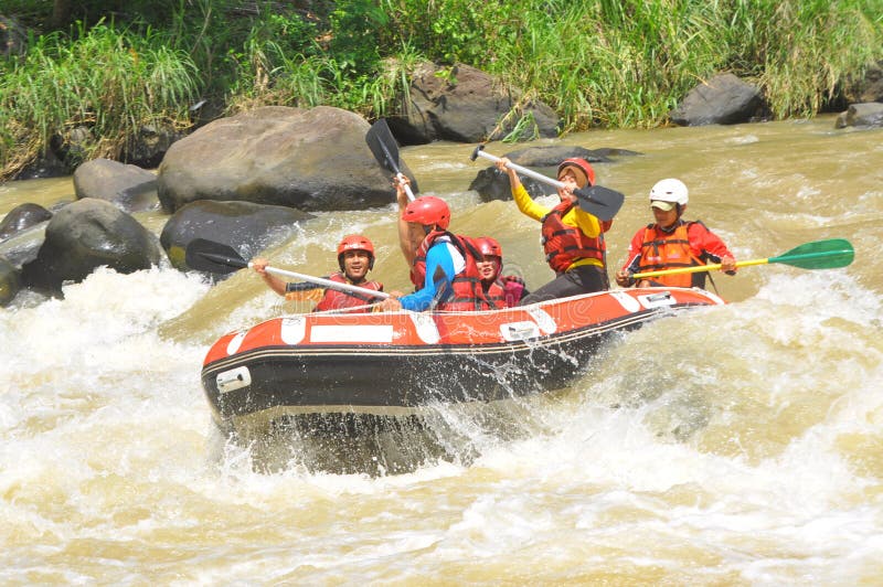 Daily fotography, rafting editorial stock image. Image of power - 260019054