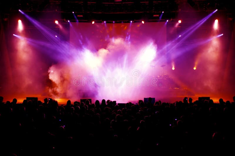 Foule de concert photo stock. Image du fort, exécutez - 5211104