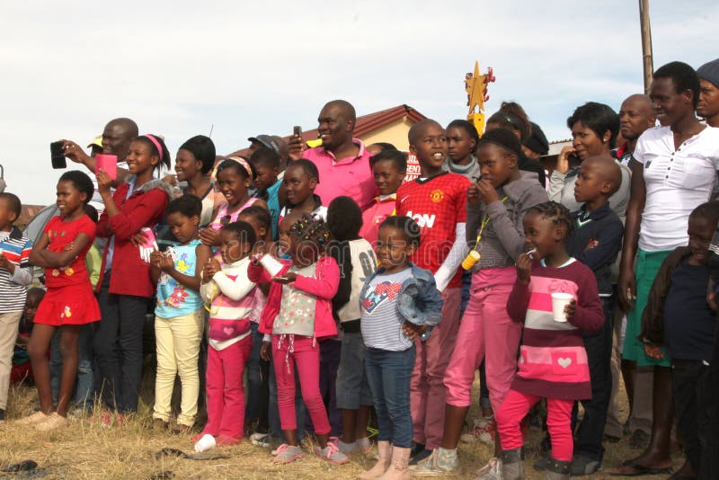 Spectateurs de foule photographie éditorial. Image du homme - 23845962