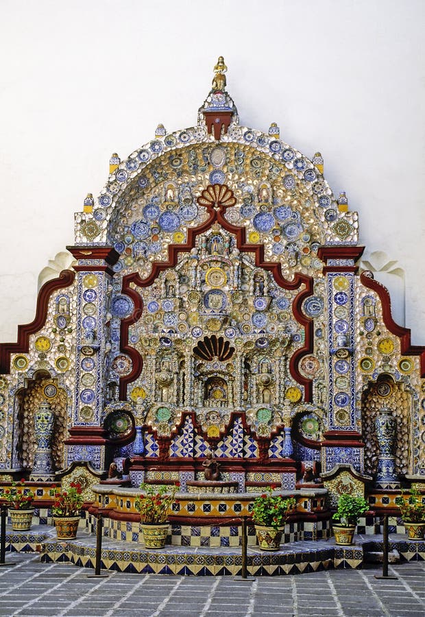 Fountain at Casa del Risco stock image. Image of baroque - 28381795