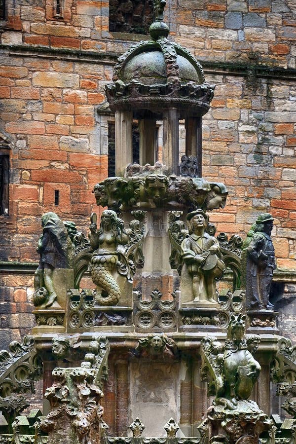 Fountain in the Castle, Linlithgow, Scotland Editorial Photography ...