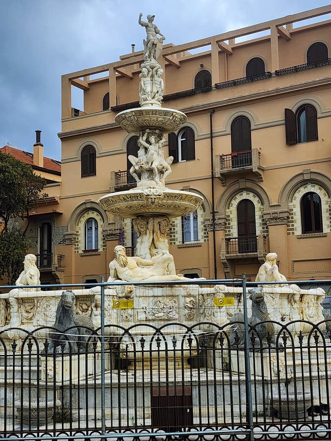 Fountain at Cathedral Square in Messina Editorial Stock Image - Image ...