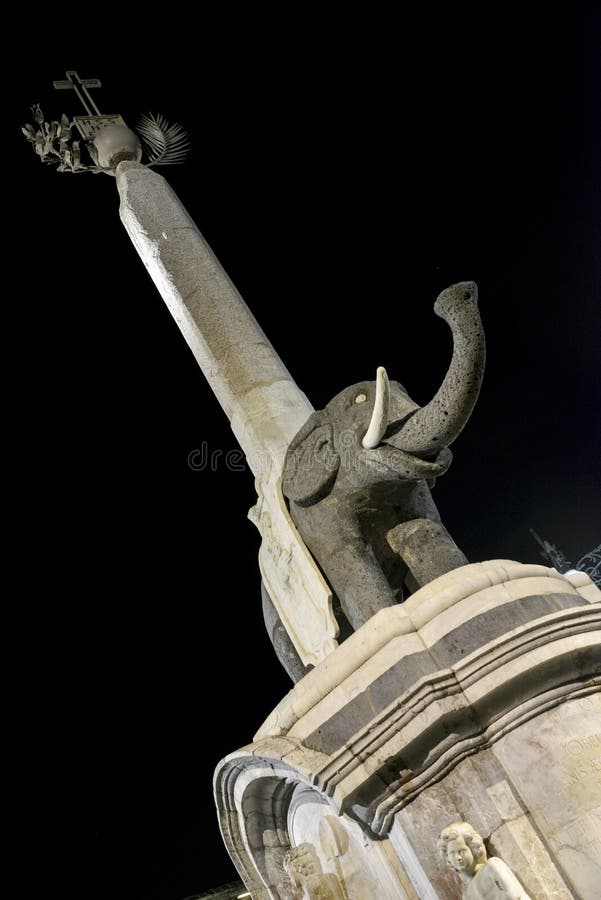 The Fountain Elephant / Catania Symbol Stock Image - Image of piazza ...