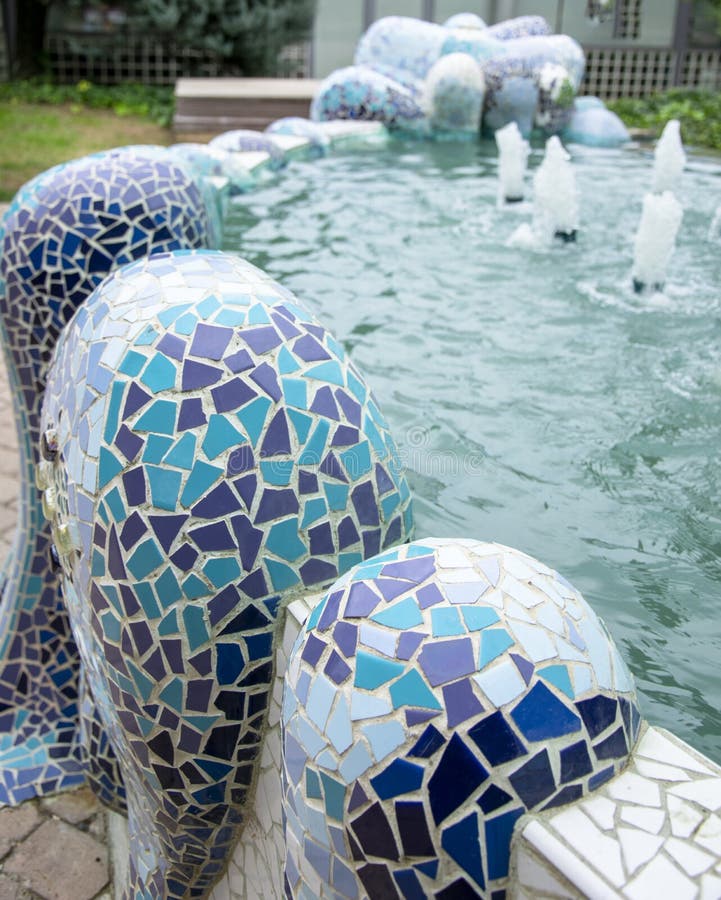Fountain with Falling Water. Editorial Photography - Image of waterfall ...