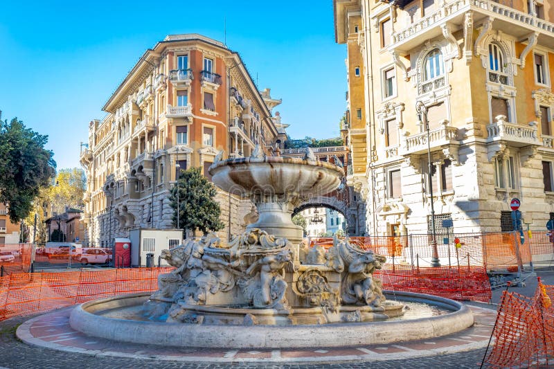Fountain of the Frogs at Quartiere Coppede Square in Rome Editorial ...