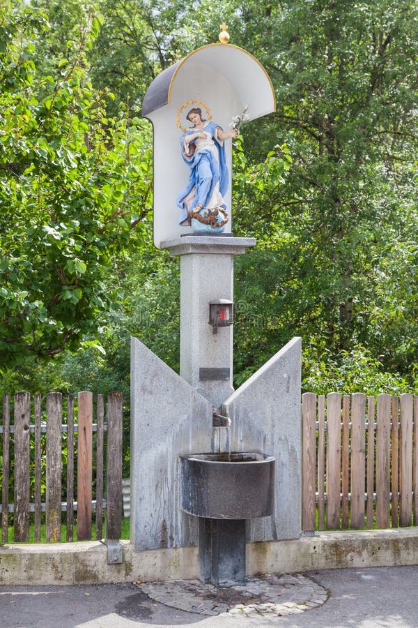 Fountain in Imst editorial photography. Image of detail - 98739937