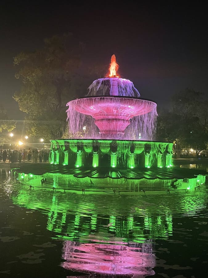 Fountain in India Gate stock photo. Image of fountain - 278530556