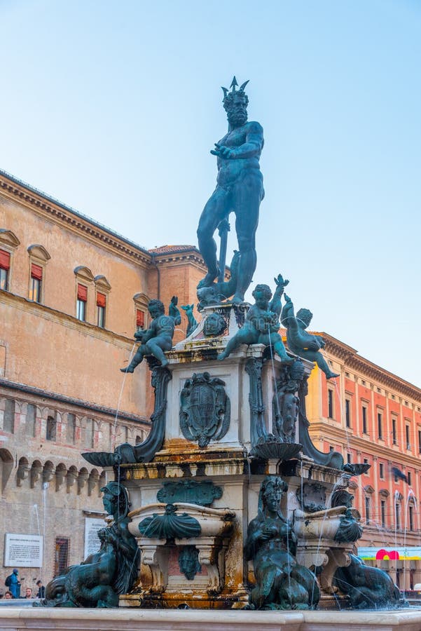 Fountain of Neptune in Bologna. Italy Editorial Photography - Image of ...