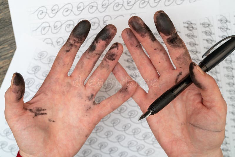 Fountain Pen in Ink-stained Hands Stock Photo - Image of fountain ...