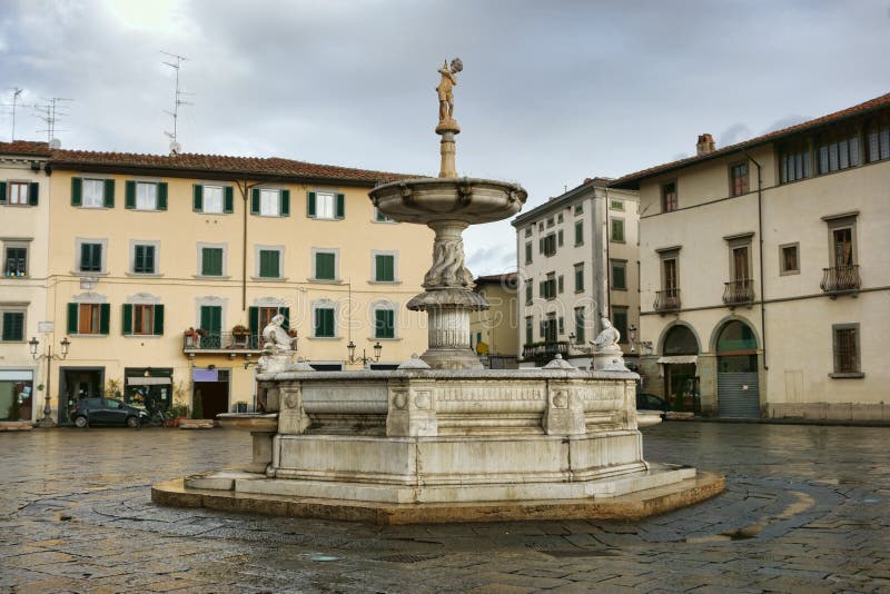 Fountain in Prato stock image. Image of landmark, statue - 50400013