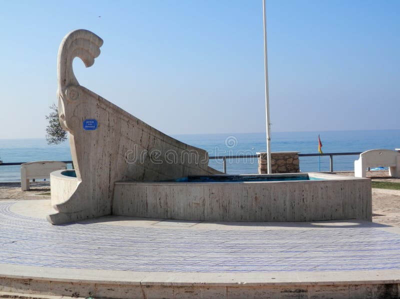 Fountain Shaped Like Ships Prow Editorial Image - Image of blue ...