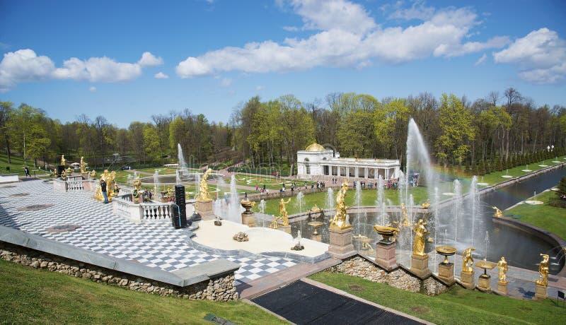 Fountains of Petergof Palace Stock Image - Image of drops, culture ...