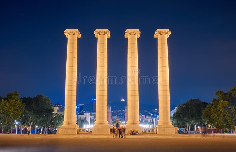 Four Columns and Plaza De Espana at Night Editorial Stock Image - Image ...