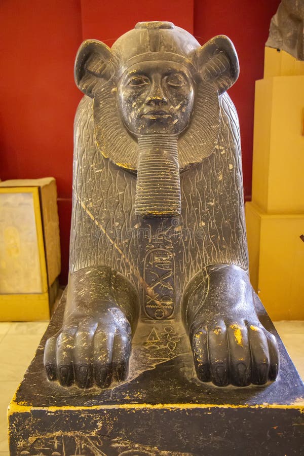 Four Sphinxes of Amenemhat III, Tanis Statue in Cairo Museum Editorial ...