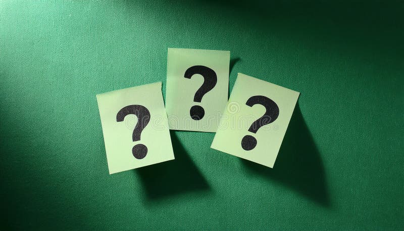 Paper Notes with Question Marks on Green Background, Flat Lay. Space ...