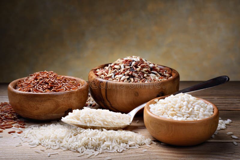 Four Types of Rice: Basmati, Mix Long Grain, Arborio and Red Rice on ...