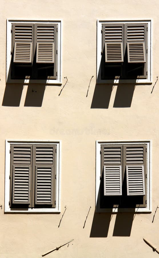 Four Windows Picture. Image: 6200009