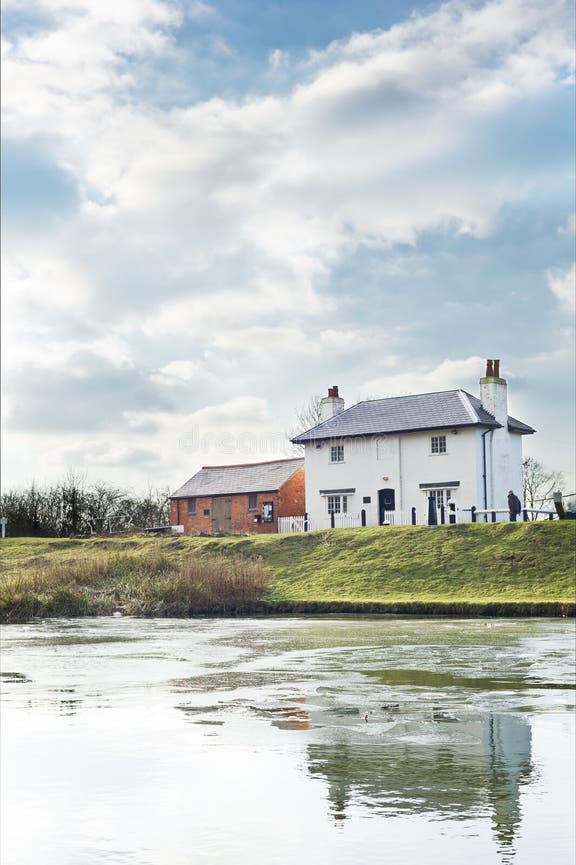 Foxton locks house stock photo. Image of home, keeper - 23227100