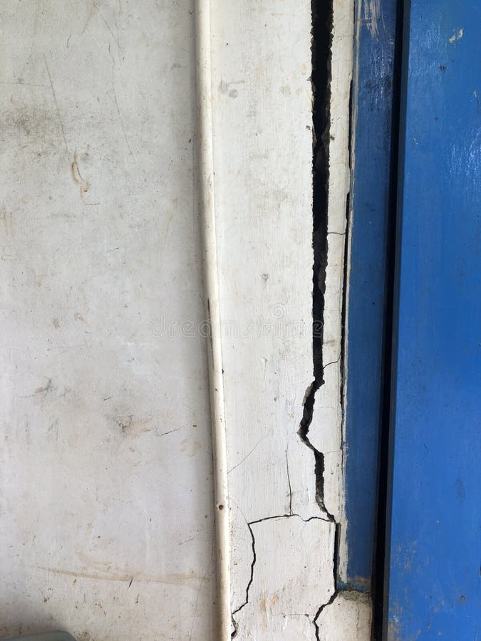 Fractured and Facade of a Wall Stock Image - Image of ablation ...