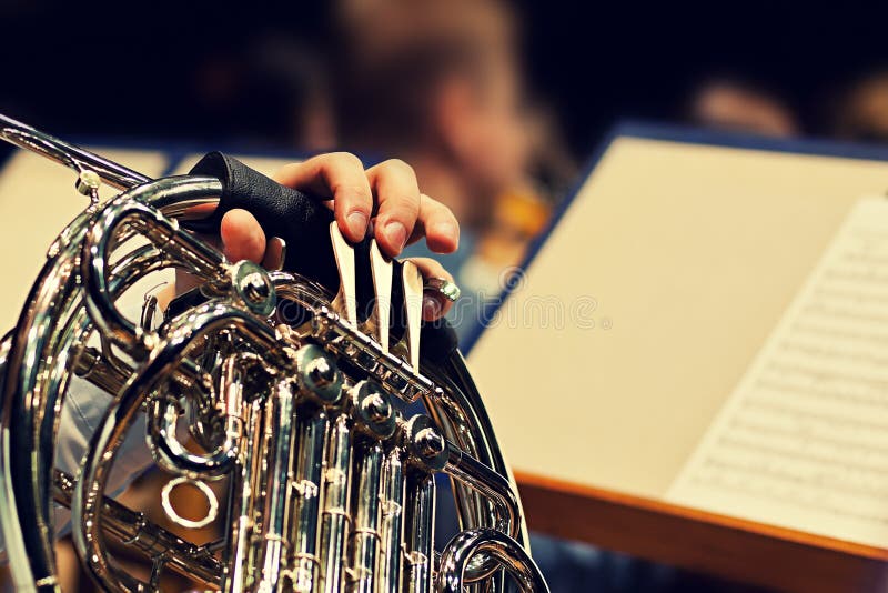 Fragment de klaxon image stock. Image du rendement, métier - 35716463