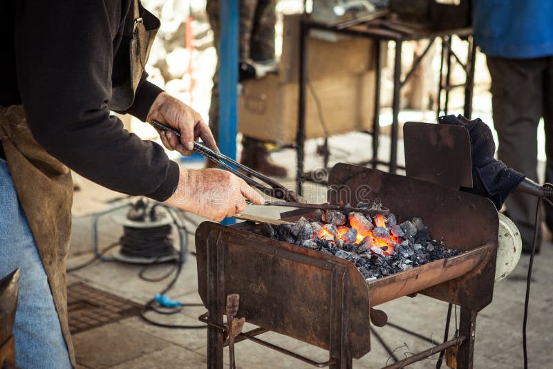 Fragua foto de archivo. Imagen de antigüedad, pesado - 30788408