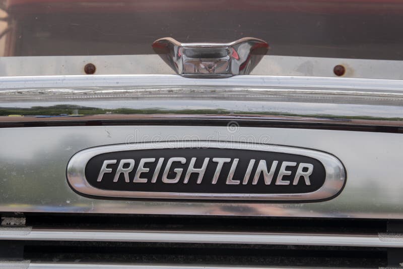 137 Freightliner Truck Front Stock Photos - Free & Royalty-Free Stock ...