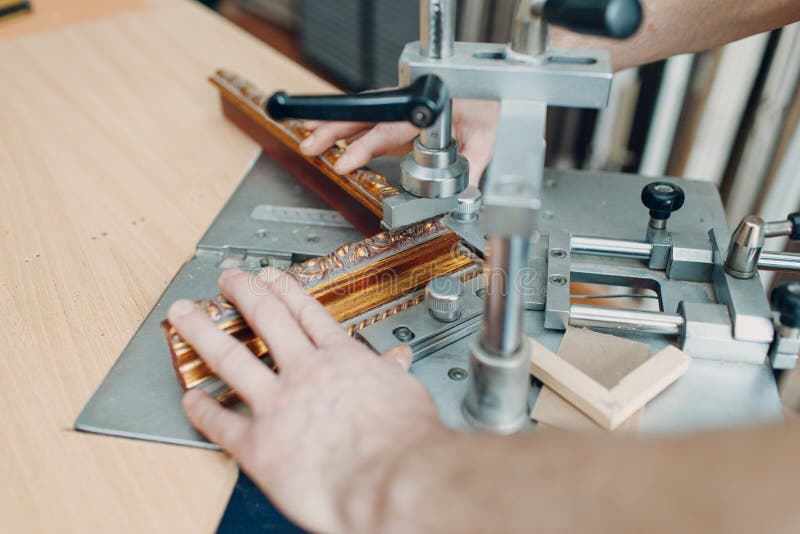 Framing Workshop. Making Baguette Handmade Picture Frame at Studio ...