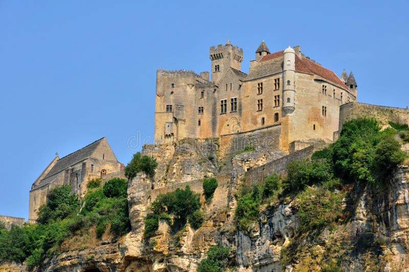 755 Fotos de Stock de Castelo Beynac Castelo Medieval Em Dordogne ...