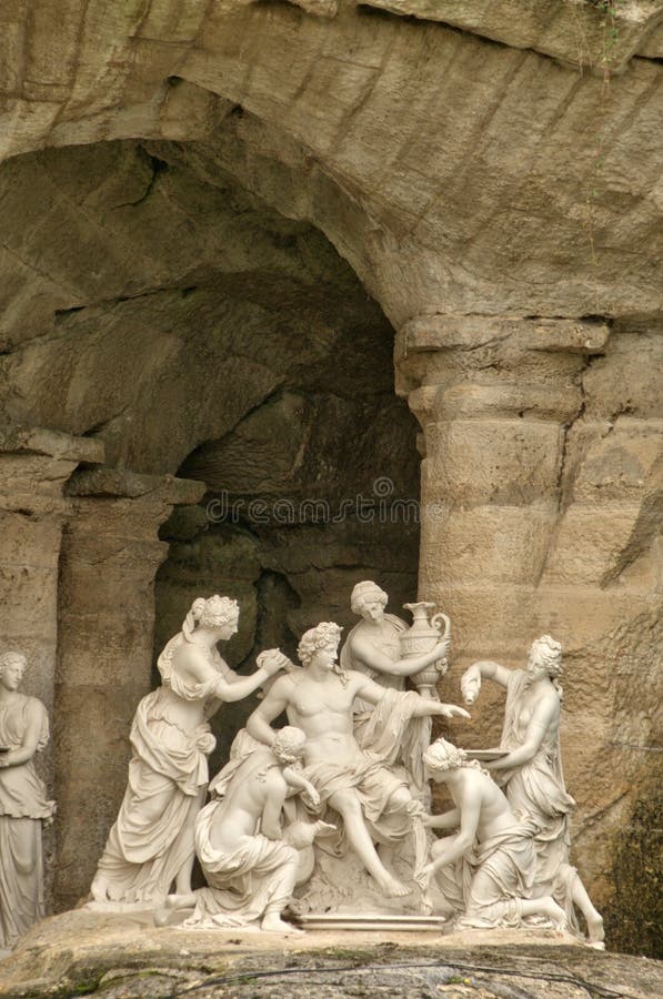 France, Apollo Baths Grove in Versailles Palace Editorial Photo - Image ...