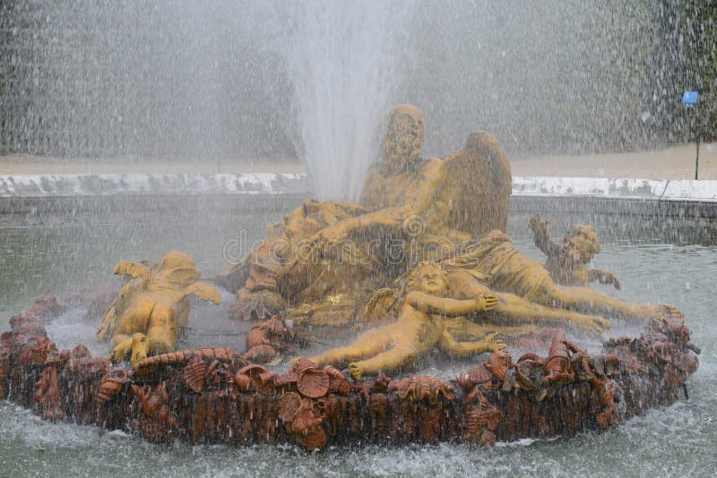 Apollo Fountain at Palace of Versailles Editorial Photography - Image ...