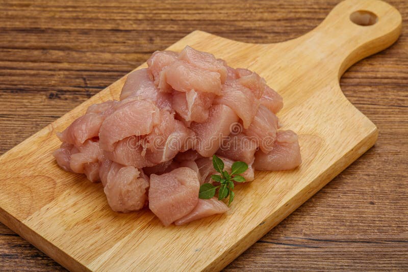 Frango Cru Picado Para Cozinhar Imagem de Stock - Imagem de cozinhar ...