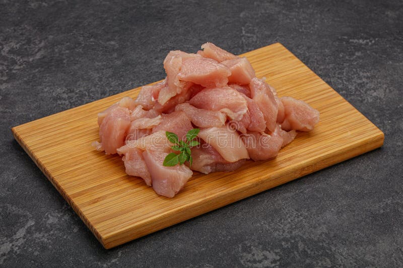 Frango Cru Picado Para Cozinhar Foto de Stock - Imagem de ingrediente ...