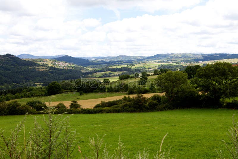 Frans landschap stock foto. Image of hemel, bergen, wolken - 26251918