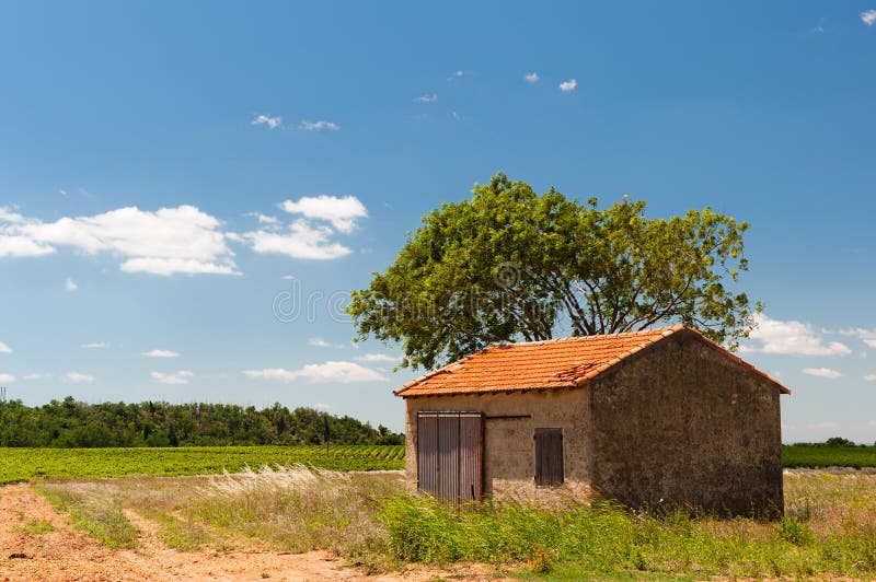 Frans landschap stock foto. Image of zomer, nave, schuur - 34432748