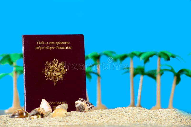 Frans Paspoort in Het Zand Van Een Strand Stock Foto - Image of ...