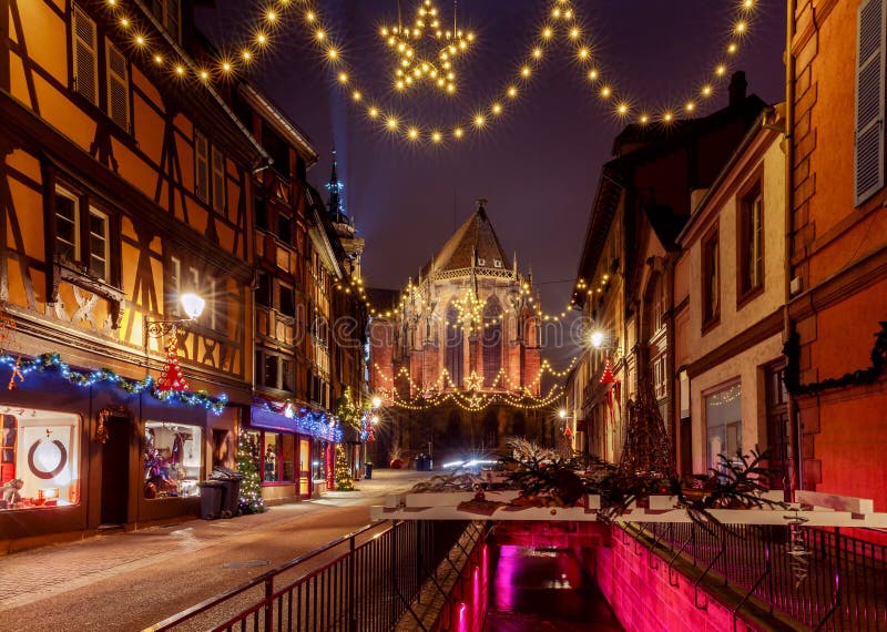 Franse Stad Colmar Op Kerstavond Stock Foto - Image of tafereel, stad ...