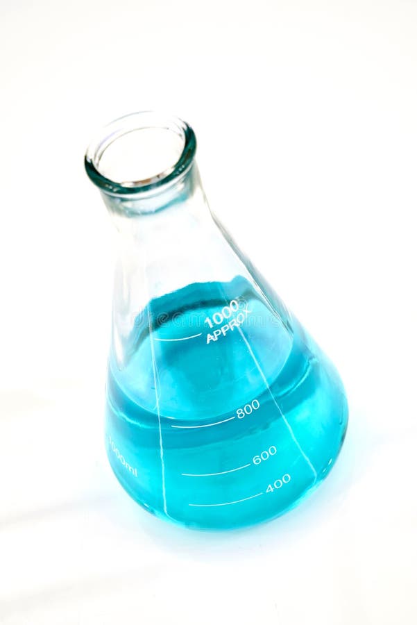 Frasco de Erlenmeyer imagen de archivo. Imagen de transparente - 76972627