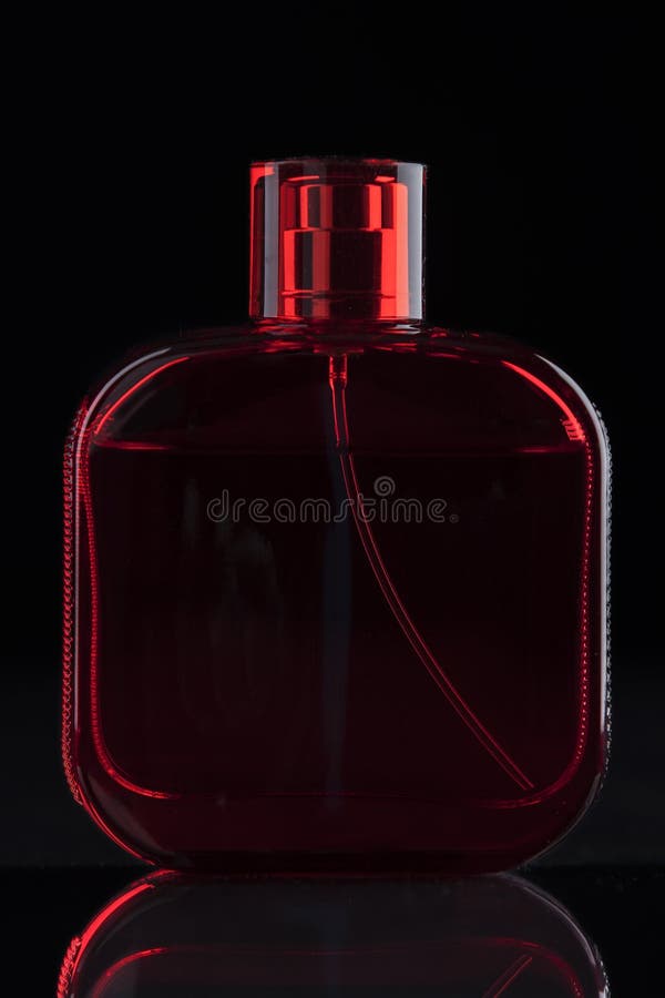 Frasco rojo foto de archivo. Imagen de botella, fondo - 40816794