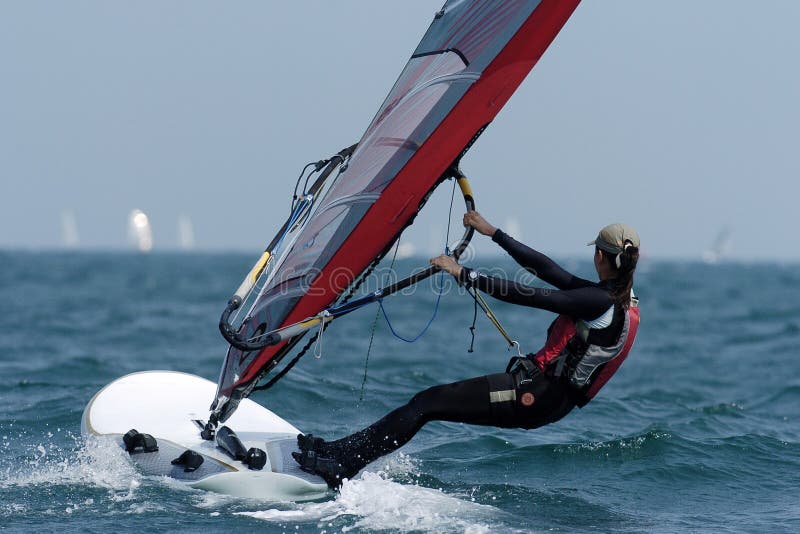 Frauen-Segeln stockfoto. Bild von segeln, frauen - 5984502