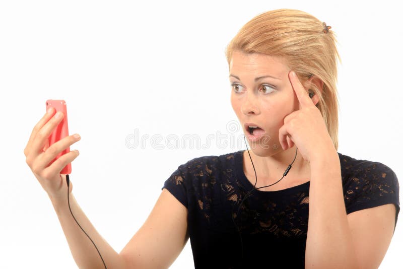 Frau Entsetzt Durch Textnachricht Stockfoto - Bild von attraktiv ...