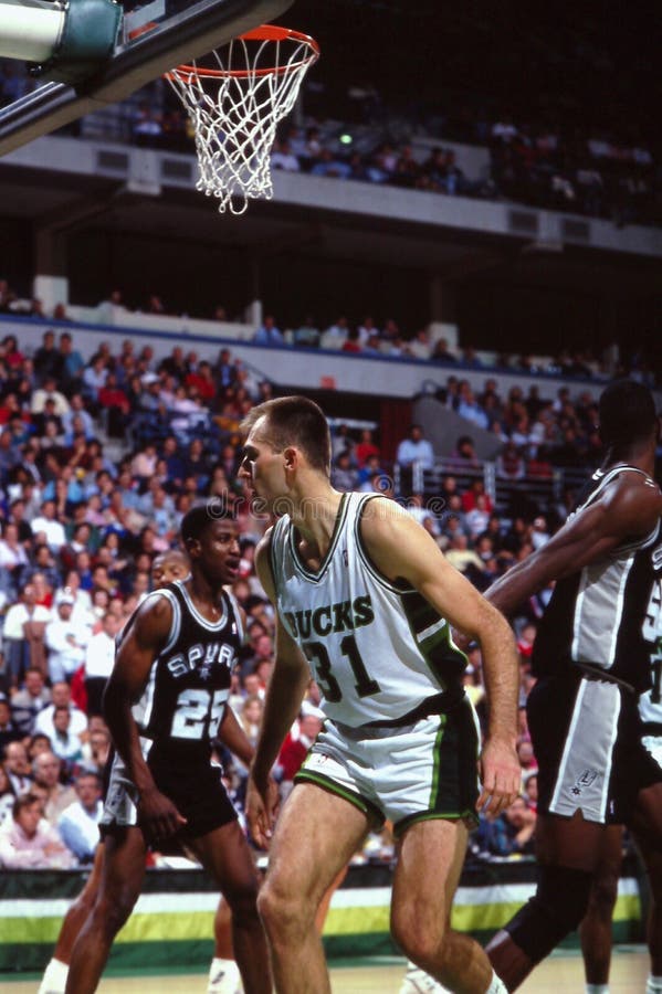 Fred Roberts, Milwaukee Bucks Editorial Photo - Image of national, fred ...