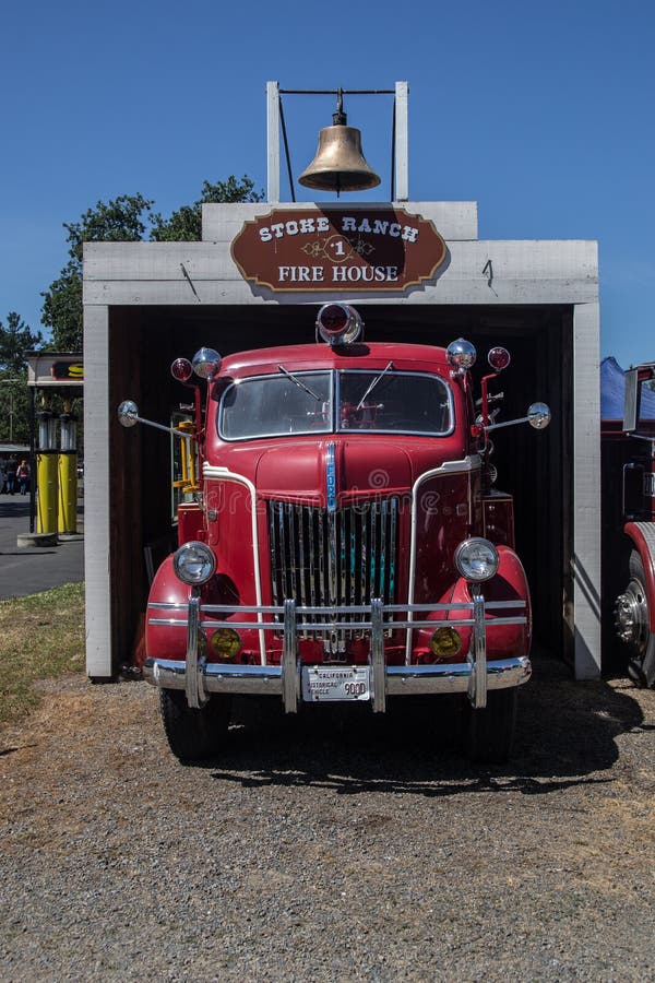 Fred Stokes Ranch Car Show 2014 Foto Editorial - Imagem de fotos ...
