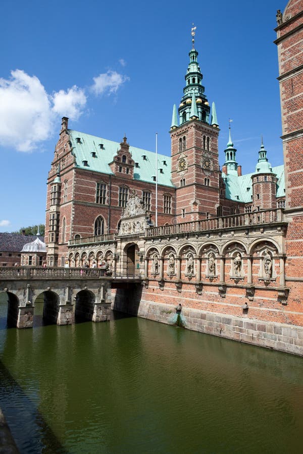 Frederiksborg castle stock photo. Image of castle, clods - 10217956