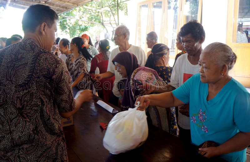 Free food aid editorial photography. Image of central - 48184667