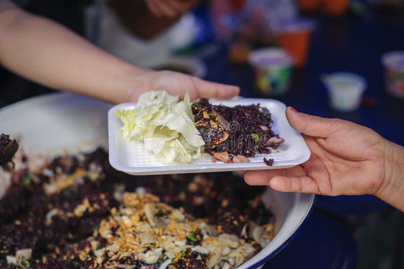 Free Food for the Poor and Food Distribution : Concept Sharing Food ...