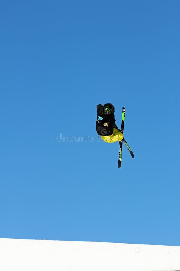 Freestyle jump editorial photo. Image of france, park - 23442511