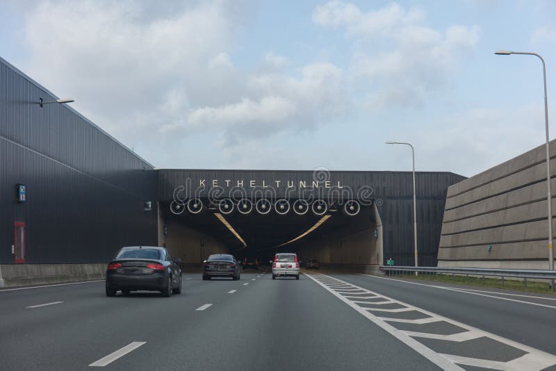 Freeway in Rotterdam editorial stock image. Image of freeway - 191213829